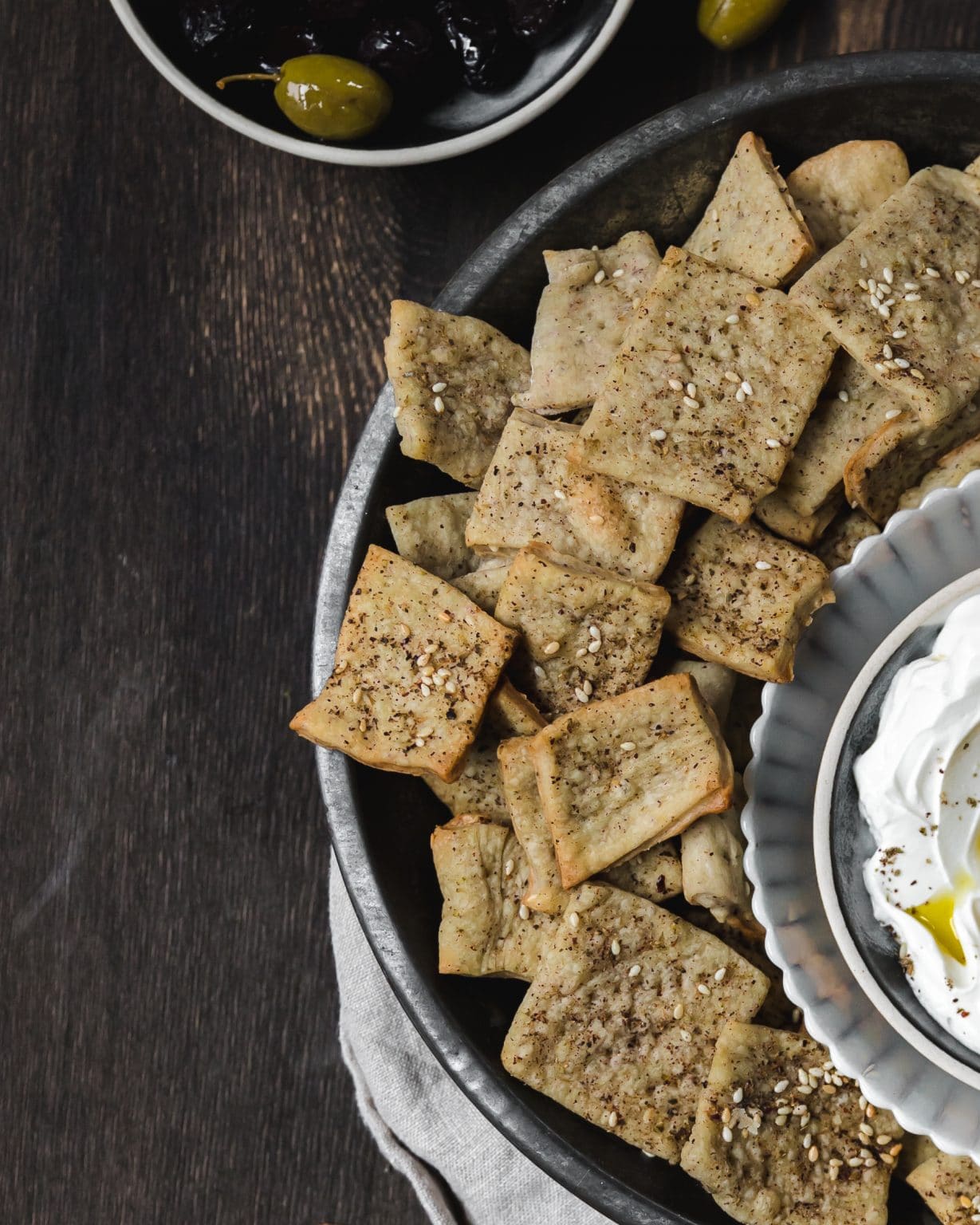 Homemade Za'atar Spice Crackers - Cosette's Kitchen
