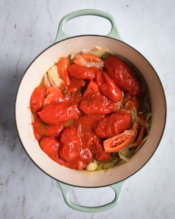 One Pot Lebanese Green Bean Stew - Loubieh (Loubia) bi Zeit - Cosette's ...