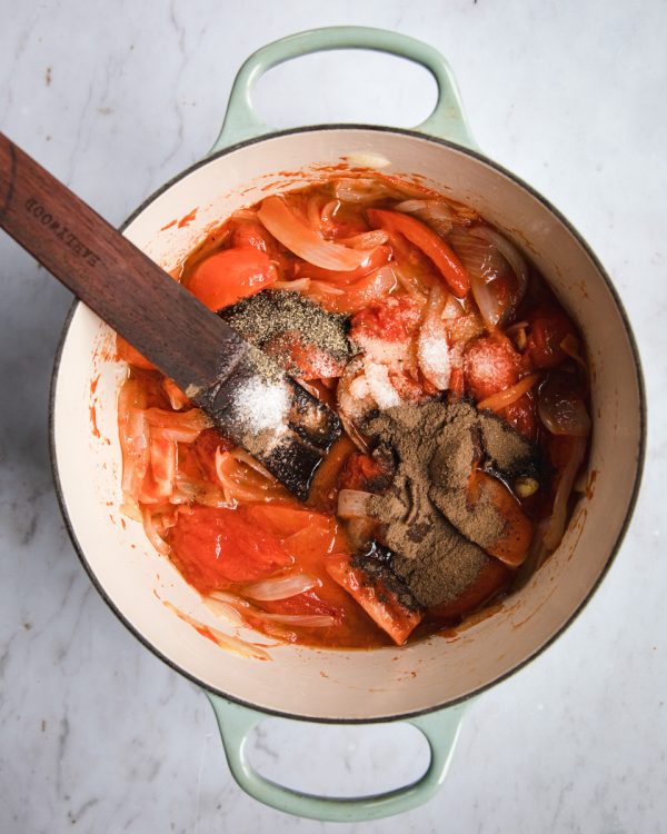 One Pot Lebanese Green Bean Stew - Loubieh (Loubia) bi Zeit - Cosette's ...