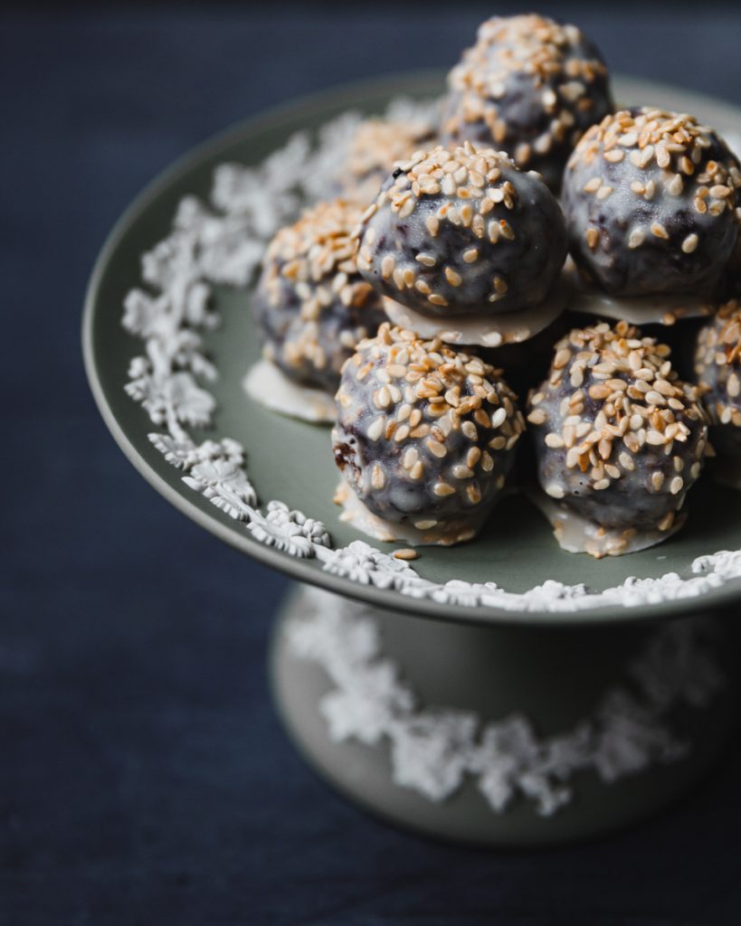 No Bake Date Energy Bites with Tahini Magic Shell - Cosette's Kitchen