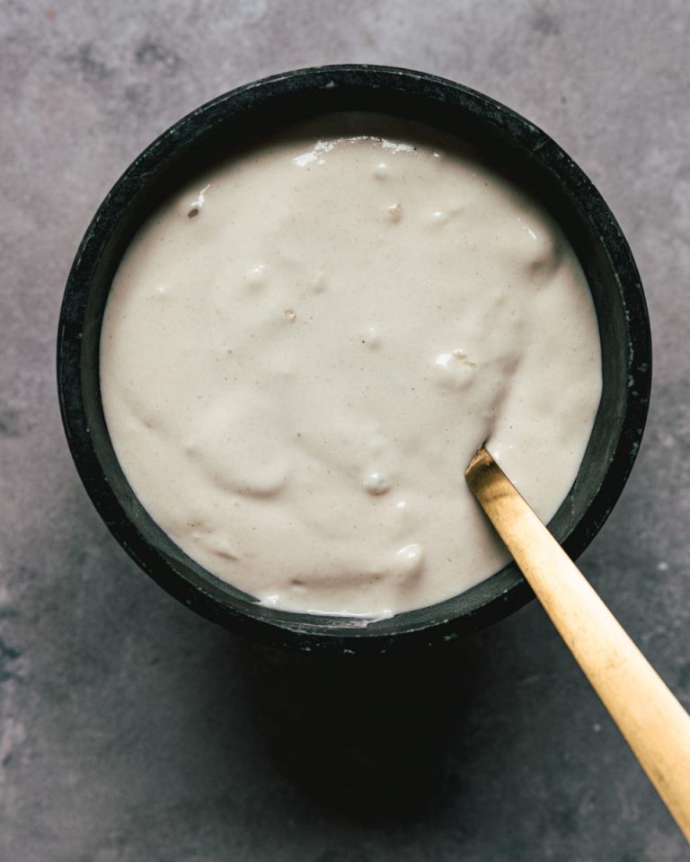 5-Minute Garlic Tahini Sauce (Lebanese Tarator) - Cosette's Kitchen